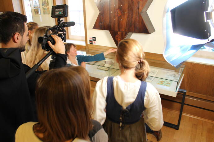 Knittlinger Schüler drehen Film über Faust - Bildergalerie ...