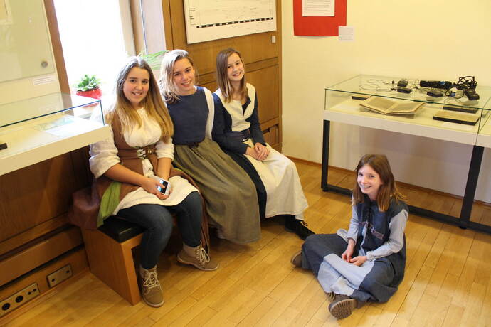 Knittlinger Schüler drehen Film über Faust - Bildergalerie ...