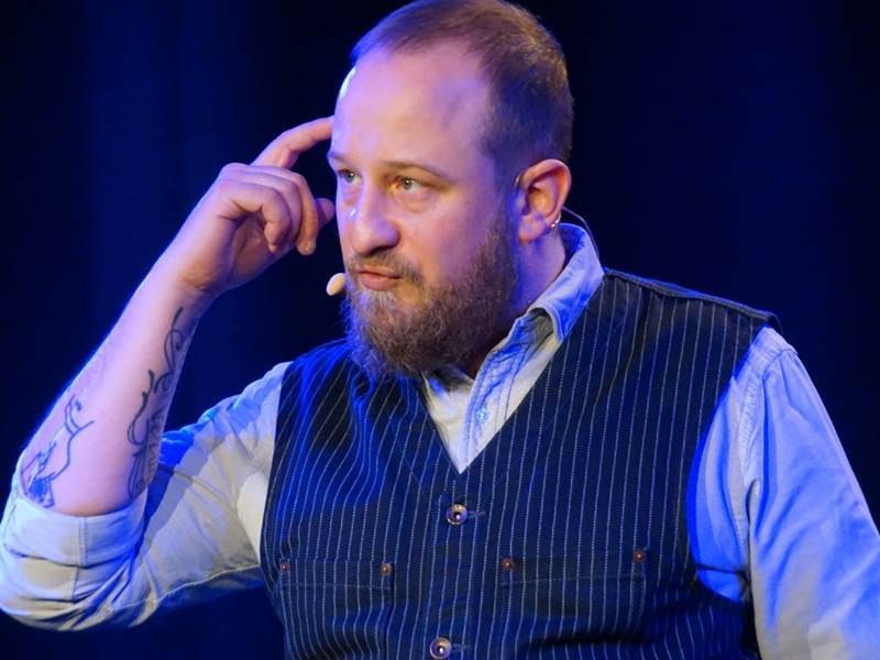 Besorgte Bürger und Bio-Wahn – komödiantischer Rundumschlag mit Philip ...