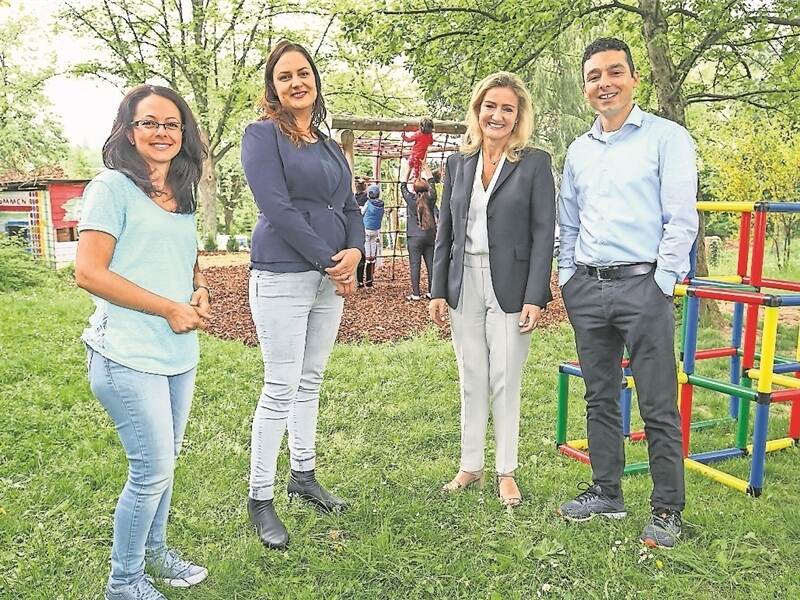 Spende: Ein „Goldenes Herz“ fürs Lukaszentrum gezeigt - Pforzheim ...