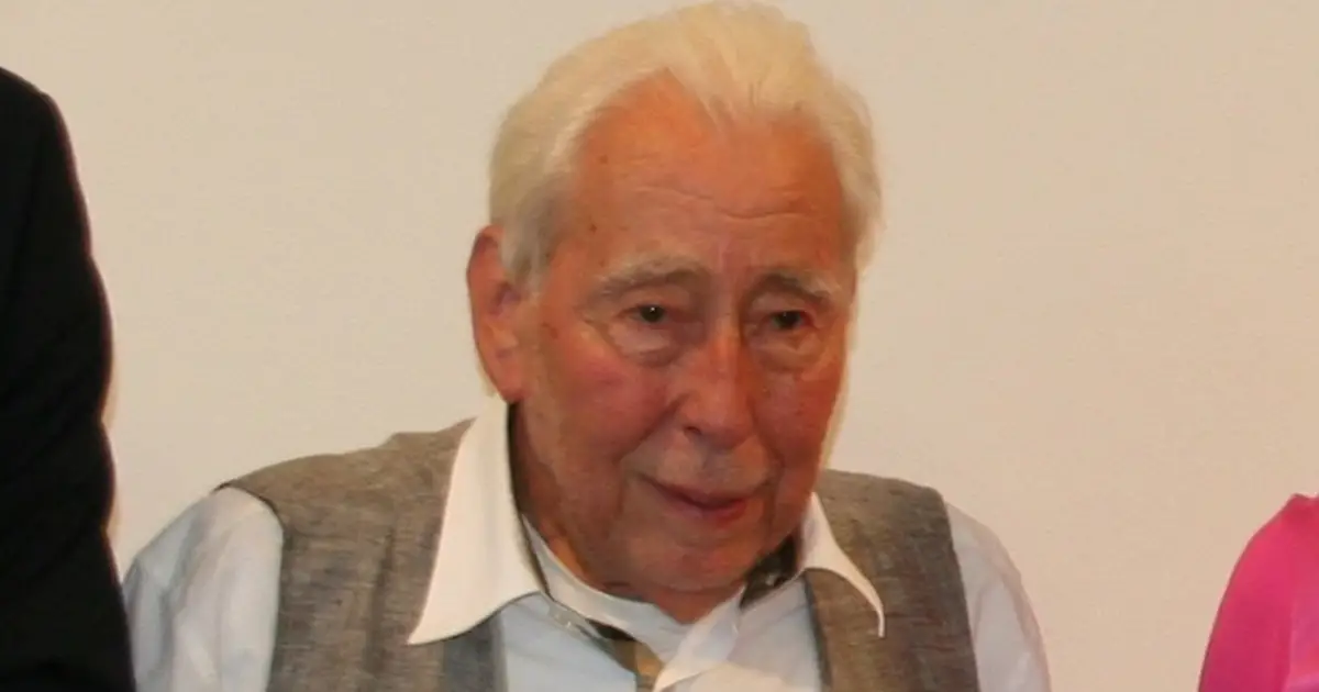 FDP ehrt Ehepaar Maushart für 100 Jahre Parteimitgliedschaft - Region ...