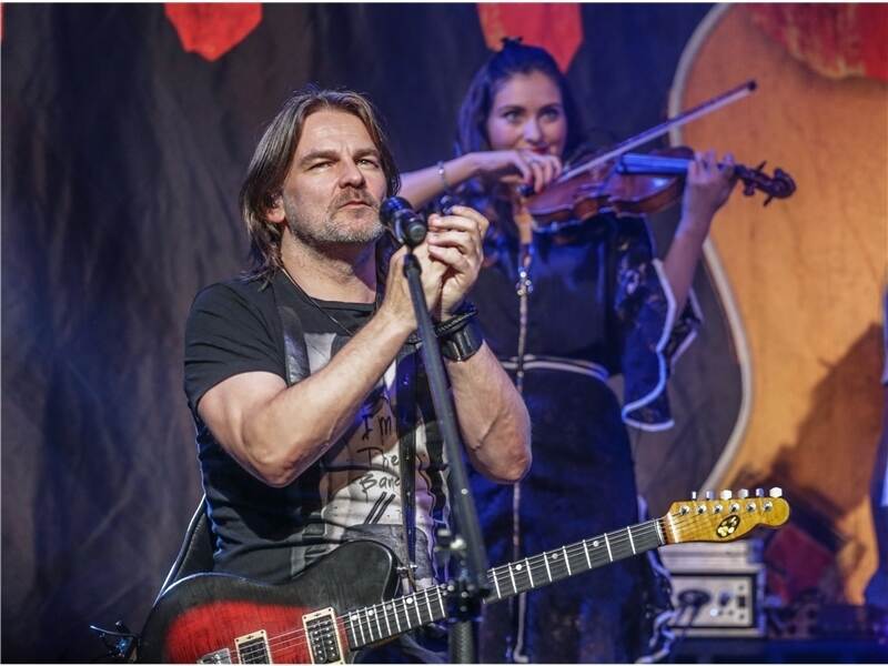 Ray Wilson und Band spielen Genesis-Klassiker, Akustik-Pop und Balladen ...