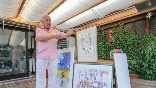 Der Mann fürs Schöne: Wiernsheimer Künstler und Kalligraf Thomas ...