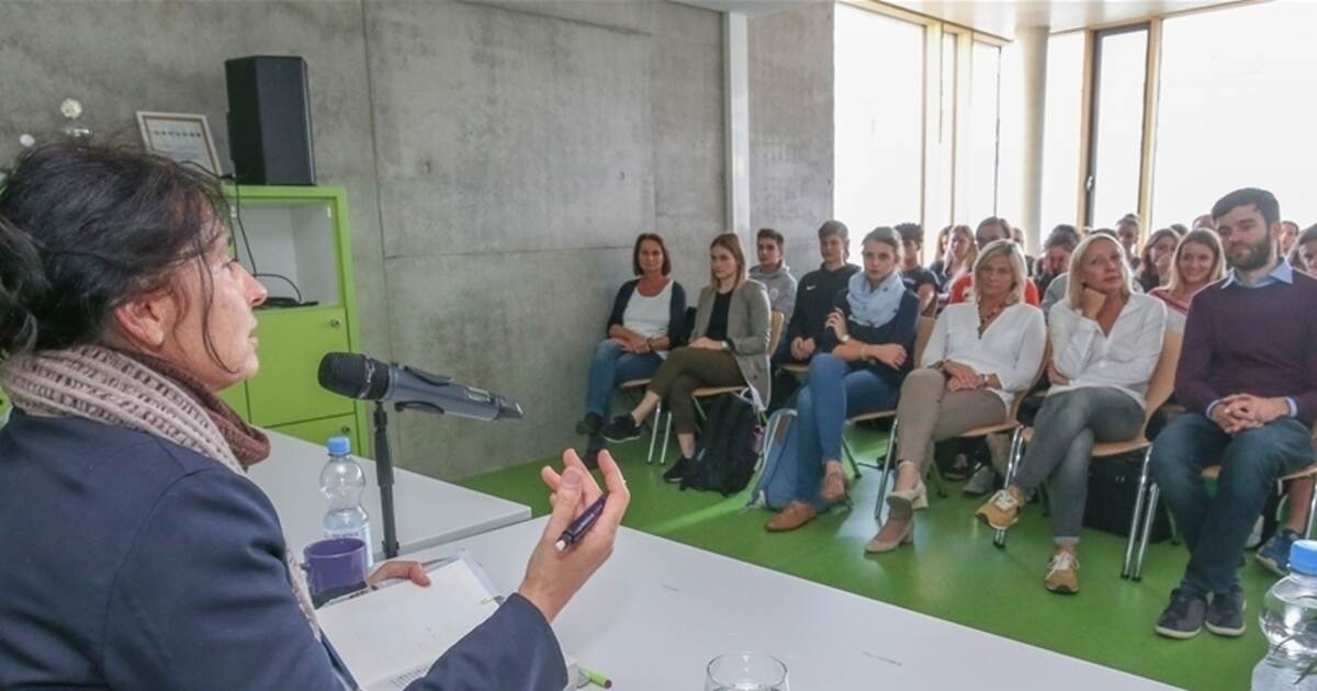 Autorin Alissa Walser liest am Hilda-Gymnasium aus ihren Werken ...