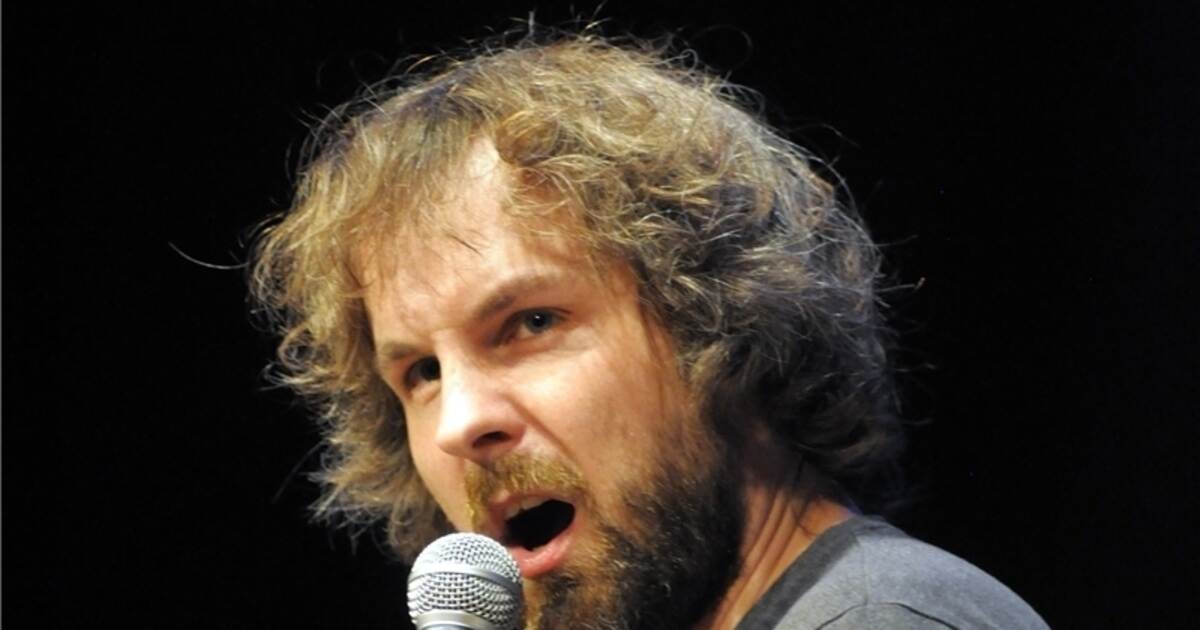 Torsten Sträter beim Pforzheimer Auftritt begeistert gefeiert - Kultur ...