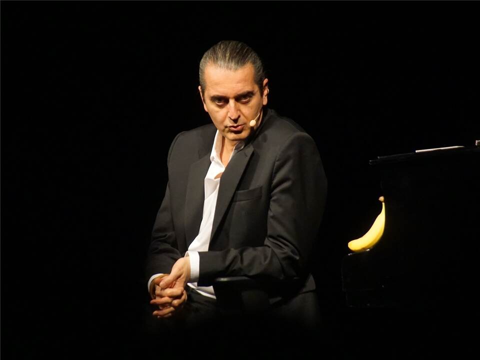 Kabarettist Hagen Rether plaudert im Remchingen über Bundes- und ...