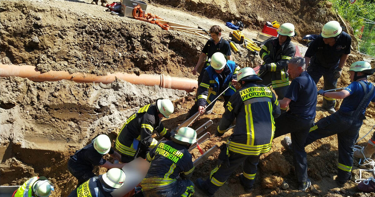 Schwerer Unfall auf A8-Baustelle: Arbeiter verschüttet - Bildergalerien ...