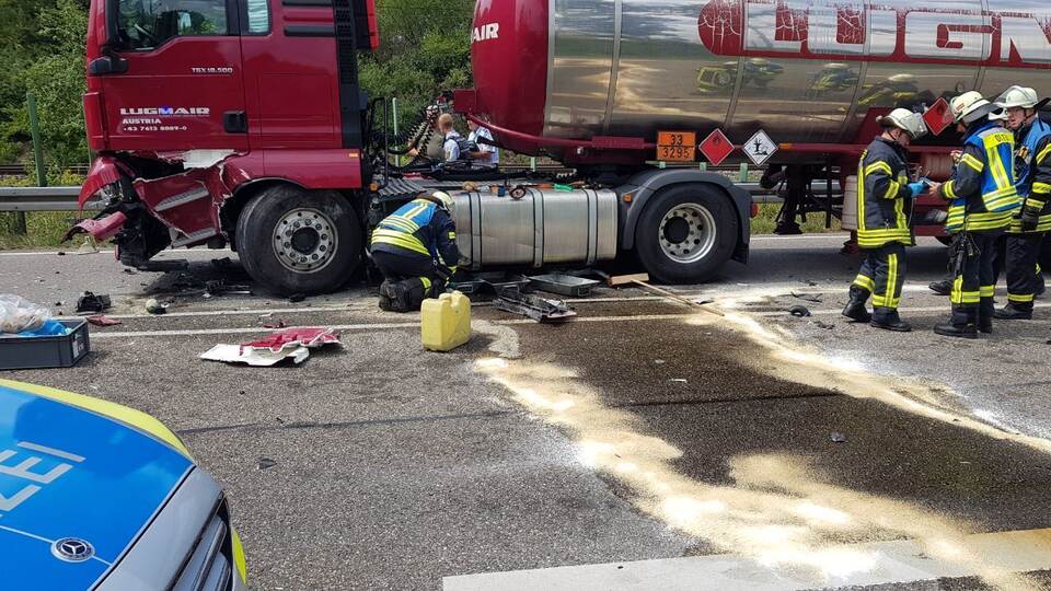 Tödlicher Unfall: 50-Jähriger stirbt nach Zusammenstoß mit Gefahrgut-Transporter - Baden ...