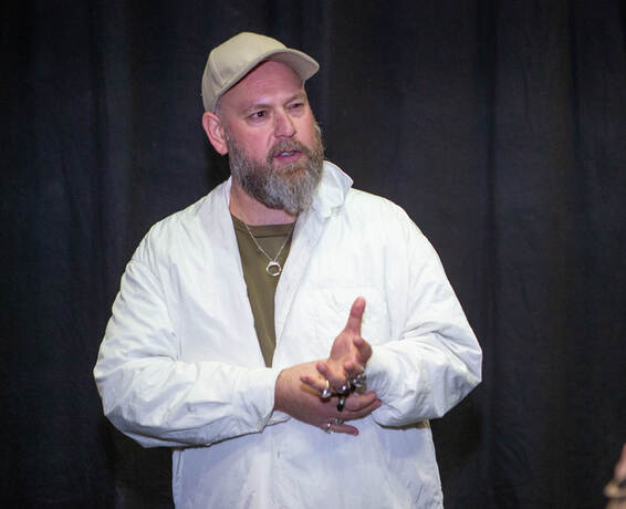 Hugo-Boss-Designer Marco Falcioni entwirft Kostüme fürs Pforzheimer ...