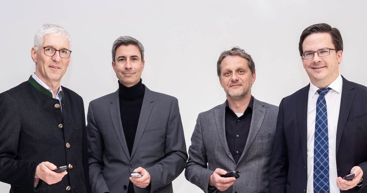 Diagnose Krebs: Welche Antworten vier Ärzte den Lesern bei der ...