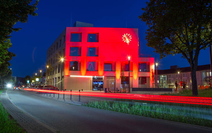 Night of Light: Gasometer und Rathaus Remchingen leuchten ...