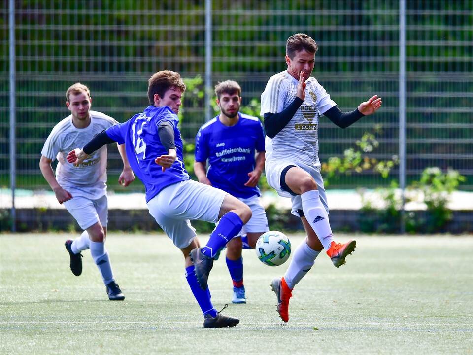 48 Tore in acht Spielen: Der Tag der Torjäger in der Fußball ...