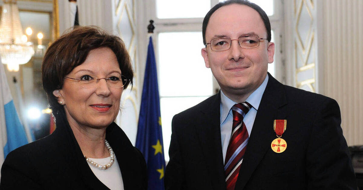 Christian Stang erhält Verdienstmedaille - Pforzheim - Pforzheimer-Zeitung