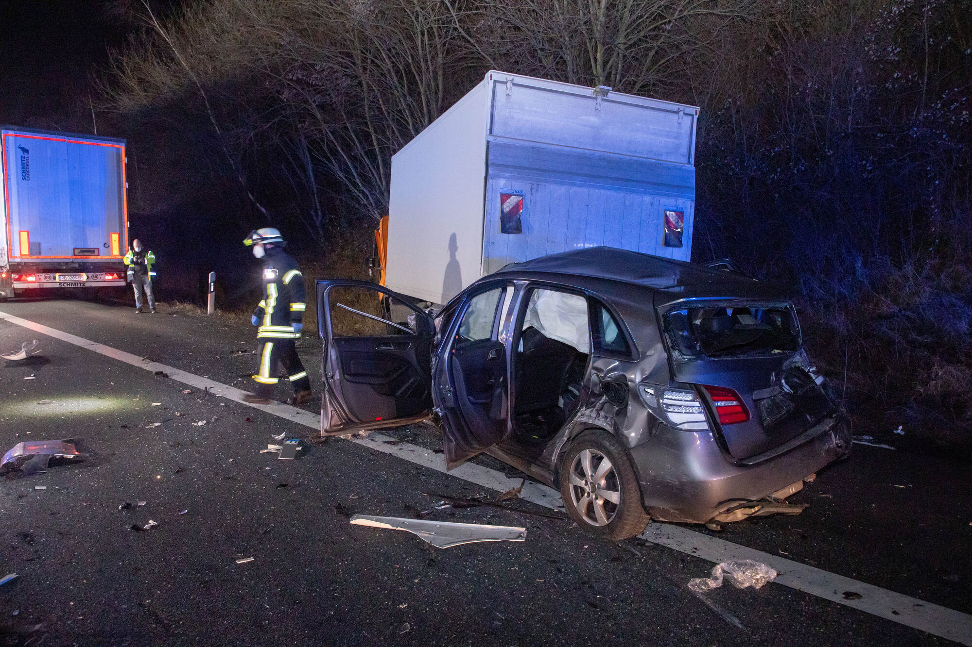 Unfall auf der A8 verursacht längere Sperrung der Autobahn - mehrere ...