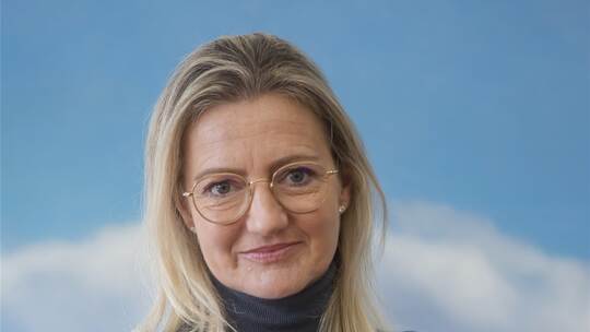 Stipendien: GoldenHearts fördert Gymnasiastinnen und Studentinnen aus ...