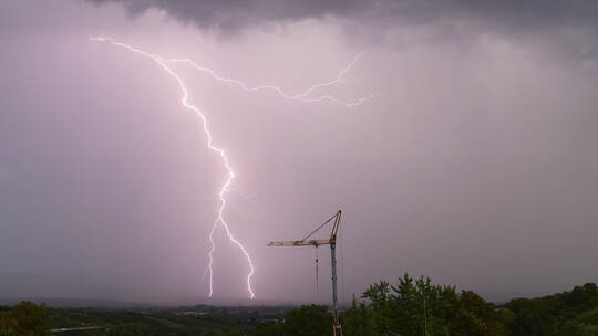 Deutscher Wetterdienst warnt vor Gewitter, Starkregen und Hagel in Pforzheim - Baden-Württemberg ...