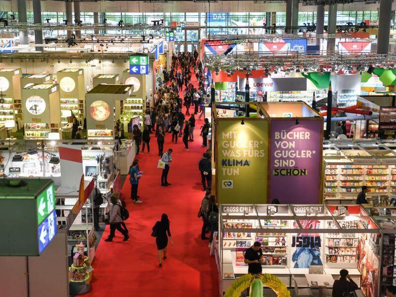 Frankfurter Buchmesse wieder auf dem Messegelände - Show-Biz / Boulevard - Pforzheimer-Zeitung