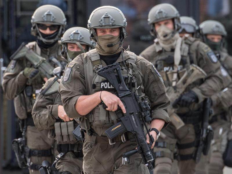 Experten legen Bericht zur SEK-Reform vor - Deutschland und Weltweit ...