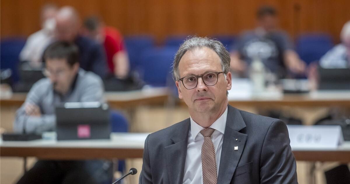 Professor Martin Erhardt rückt für den verstorbenen Wolfgang Schick ...