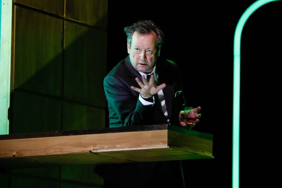 Matthias Brandt spielt wieder Theater - Show-Biz / Boulevard - Pforzheimer-Zeitung