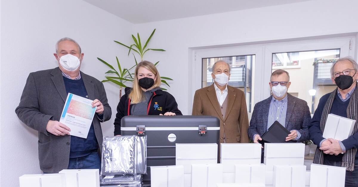 Tablets stillen in Pforzheim Appetit auf Bildung - Pforzheim ...