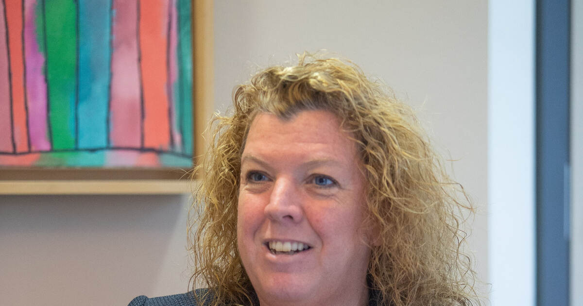 Einblicke in den Alltag: Bürgermeisterin von Niefern-Öschelbronn auf ...