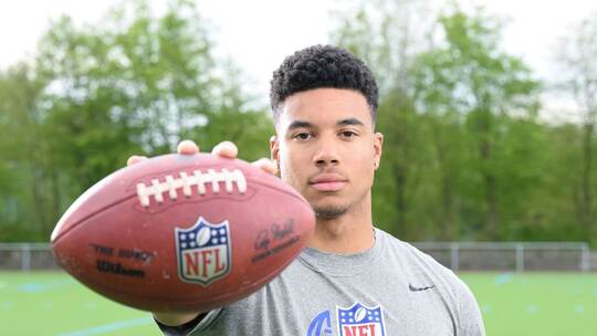 Dabo unterschreibt beim NFL-Club Indianapolis Colts - Sport weltweit ...