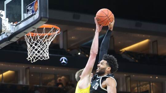 Alba Berlin besiegt die Hamburg Towers mit viel Mühe - Sport weltweit ...