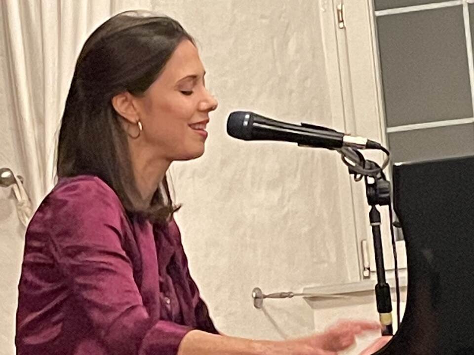 Jazz-Pianistin und Sängerin Olivia Trummer im Schloss Neuenbürg ...