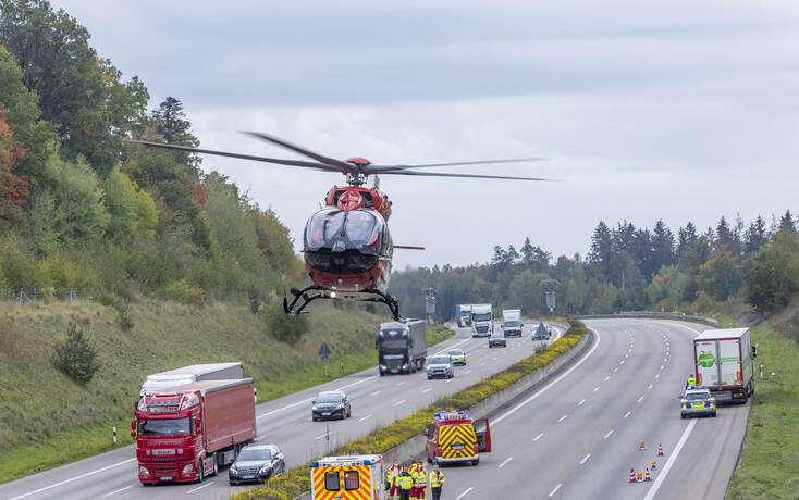 A8-Unfall bei Pforzheim - Hubschrauber im Einsatz - Bildergalerie ...