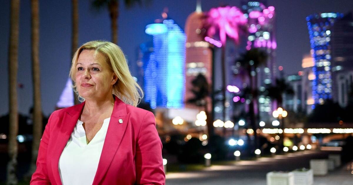 Faeser nach Katar-Besuch: Werde zur Fußball-WM anreisen - Deutschland ...