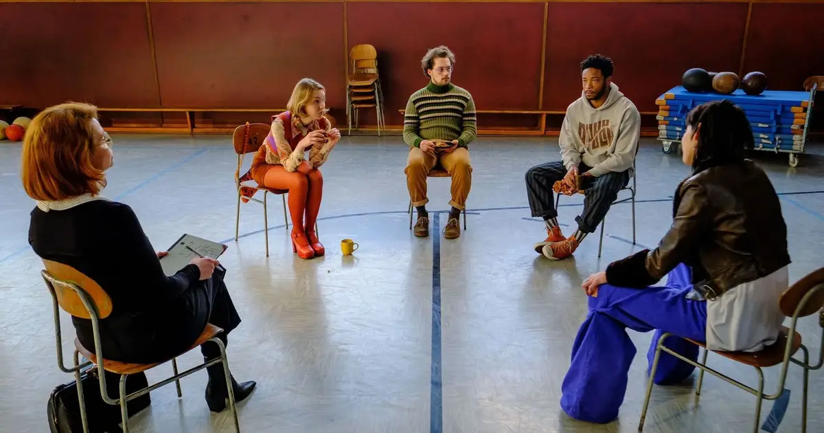 Sexuelle Revolution: Wie man 2022 Nacktszenen im TV dreht - Show-Biz ...