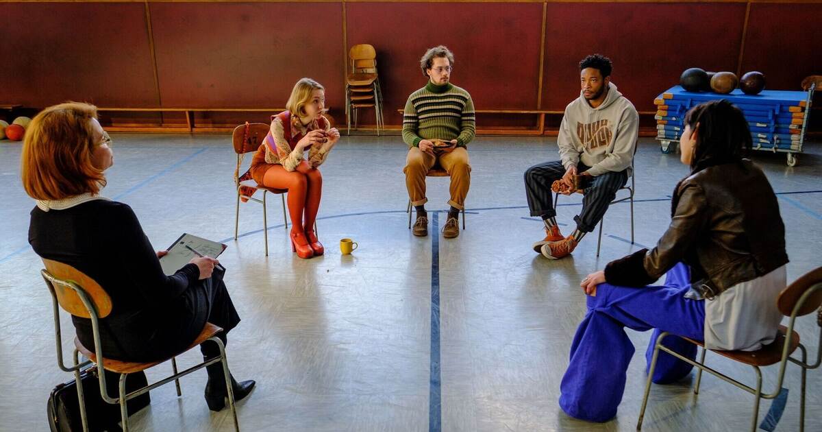 Sexuelle Revolution: Wie man 2022 Nacktszenen im TV dreht - Show-Biz / Boulevard - Pforzheimer ...