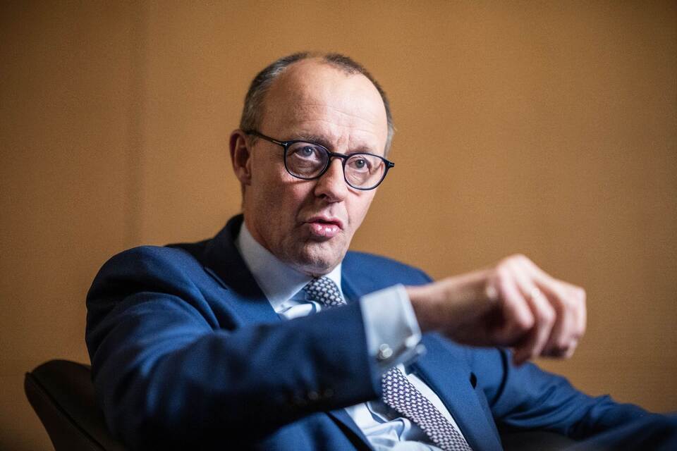 Merz: Deutschland muss mehr Führungsverantwortung übernehmen - Politik ...