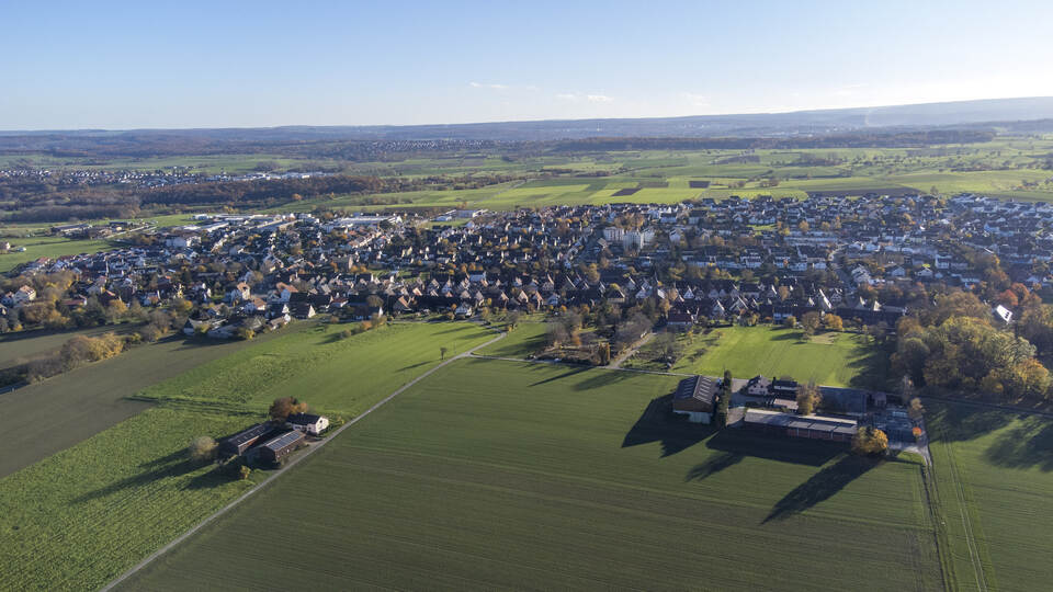 Windkraft, Fahrradwege und Raumluftanlagen: Das bewegt Neulingen 2023 ...