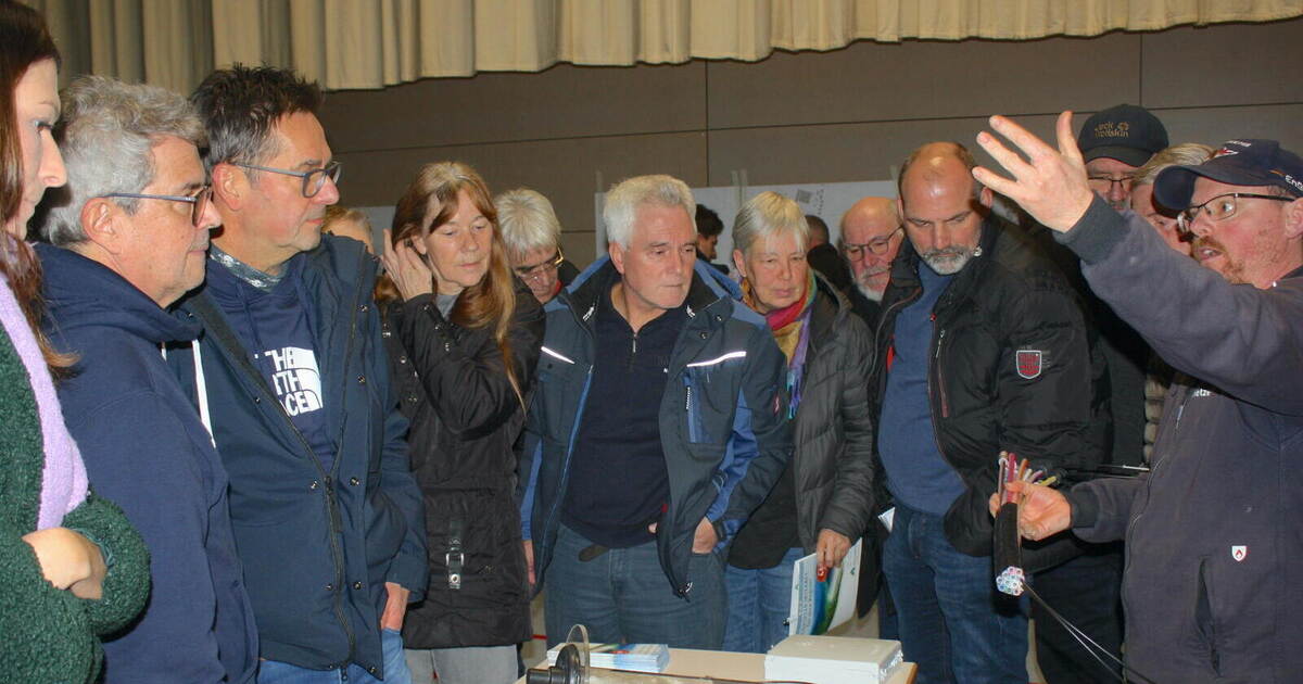 Calmbach: Neue Glasfaserkabel gibt’s nur für den halben Ort - Region ...