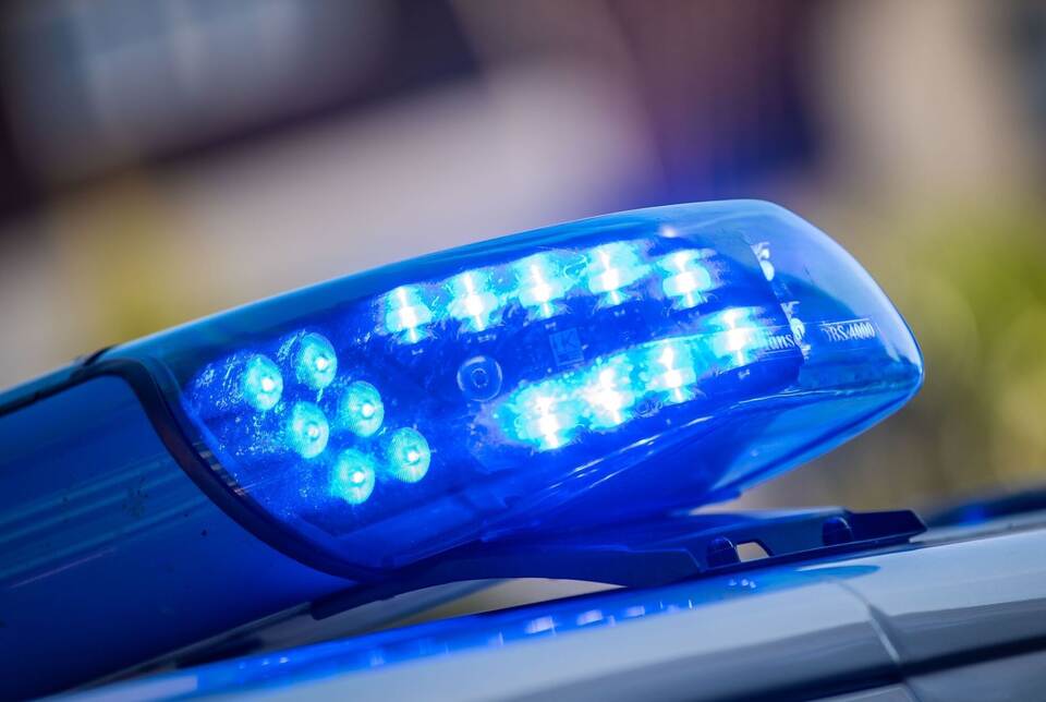 «Falsche Polizeibeamte» verhaftet - Baden-Württemberg - Pforzheimer-Zeitung