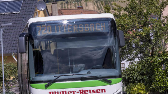 Anwohner unzufrieden: Gibt es Hoffnung für Änderung der Busroute in ...
