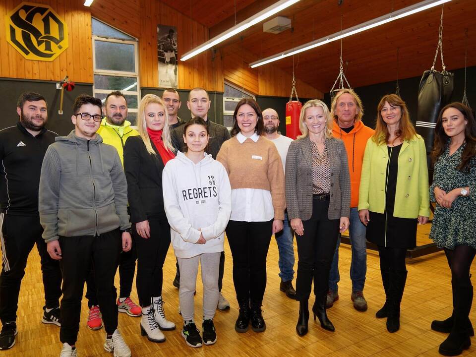 Projekt ermöglicht rumänischen Sportlern in Pforzheim, kostenlos ...