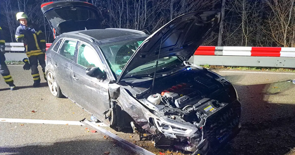 Schwerer Unfall nähe Burg Hoheneck: Polizei sucht nach Autofahrer - Pforzheim - Pforzheimer-Zeitung
