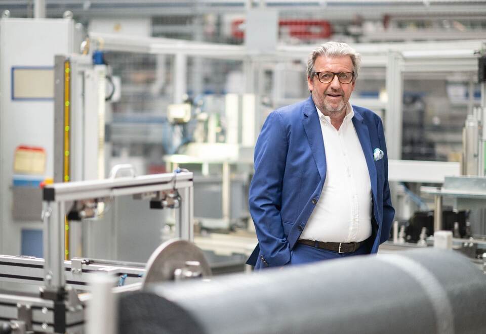 ElringKlinger-Chef Wolf verlässt Autozulieferer - Baden-Württemberg ...