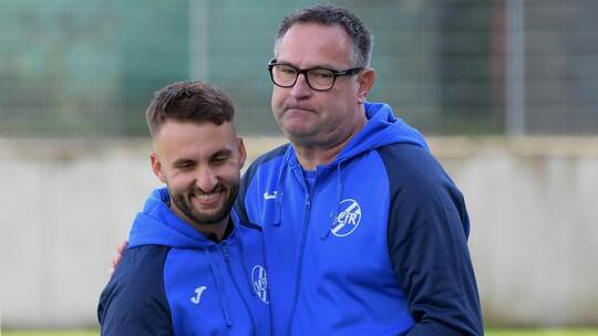 1. CfR Pforzheim verlängert mit seinem Erfolgstrainerduo - Sport ...