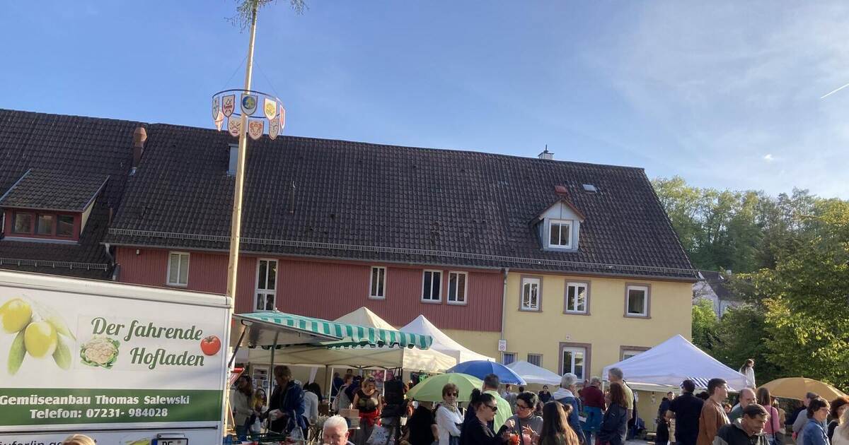 Stöbern und schlemmen: Abendmarkt lockt nach Ispringen - Region ...