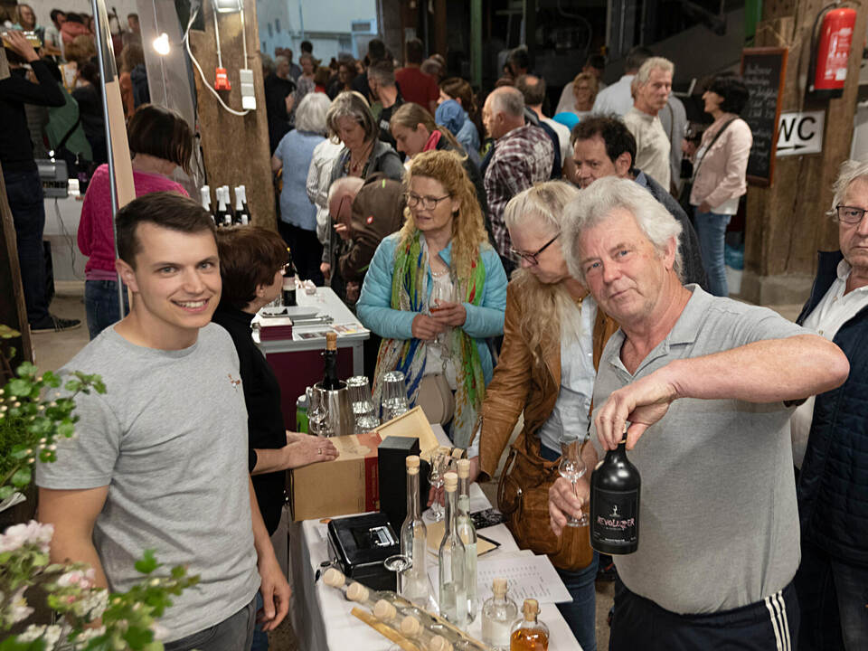 GenusScheune in Diefenbach: Ansturm auf regionale Produkte - Region ...