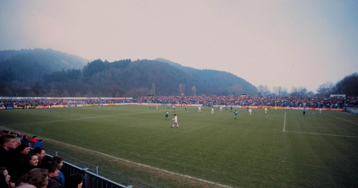 „Heija, heija, SCF!“: 30 Jahre Bundesliga-Aufstieg des SC Freiburg ...