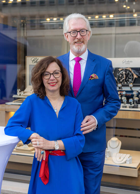 "Wie im siebten Himmel": Juwelier Leicht im neuen Look - Wirtschaft ...