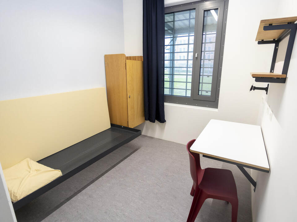 Mehr Zellen braucht das Land: Neubau in der JVA Heimsheim schafft Platz ...