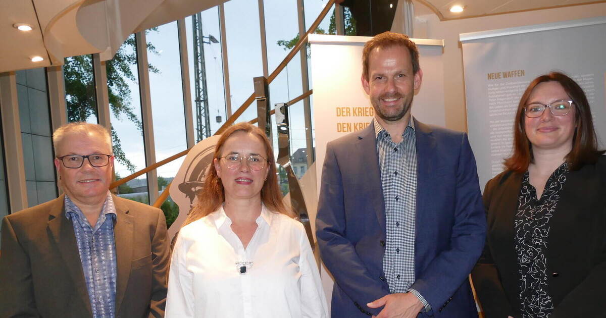 Dramatische Geschichte zum Anfassen im Landratsamt Enzkreis - Region ...