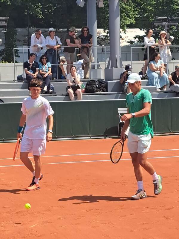 Pforzheimer Tennis-Talent David Fix gewinnt auch im Doppel - Sport ...