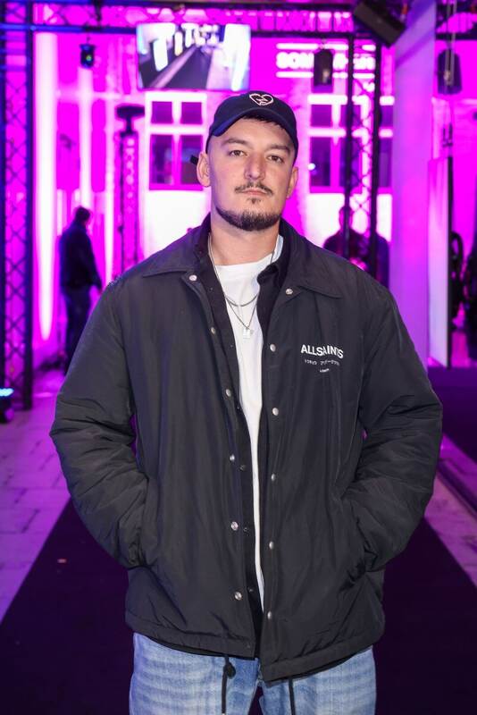 Rapper Montez erobert Spitze der Album-Charts - Show-Biz / Boulevard ...